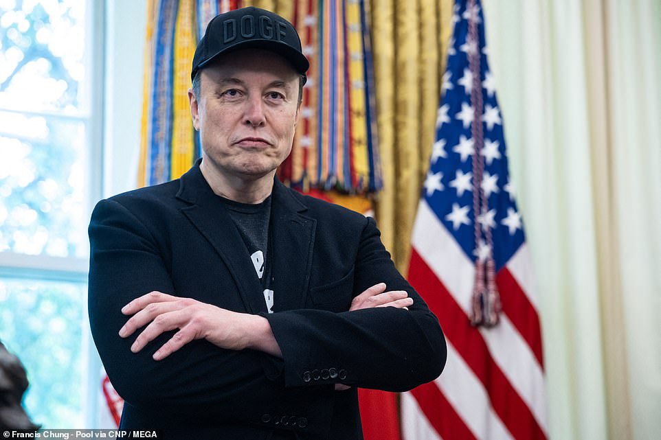 Elon Musk downplays SpaceX rocket explosion as 'just a scratch'
