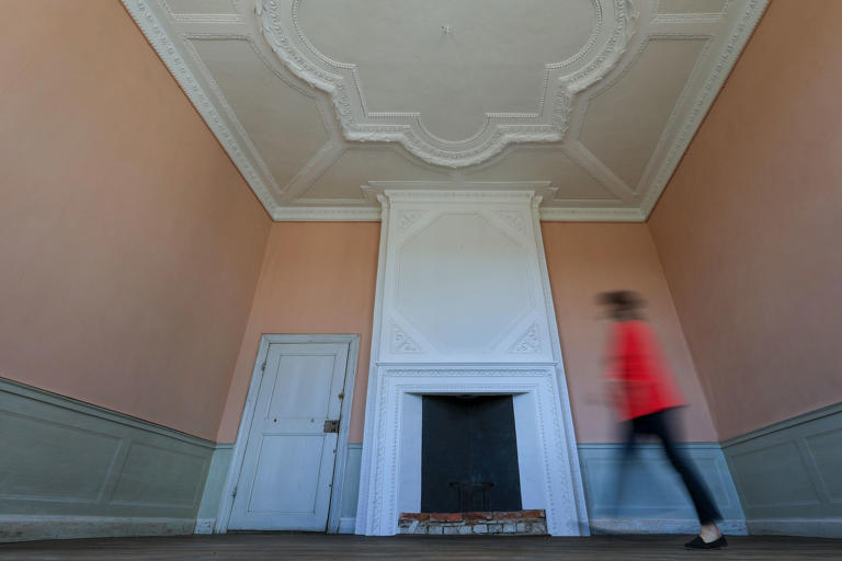 Bauhauskunst im Schloss Oranienbaum in neuem Glanz