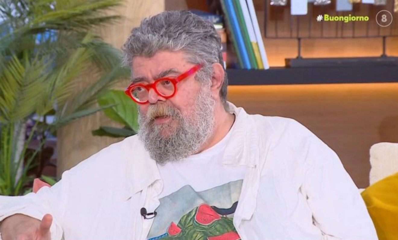 Σταμάτης Κραουνάκης: Εκτιμώ την Άννα Βίσση αλλά τα γήπεδα είναι για ...
