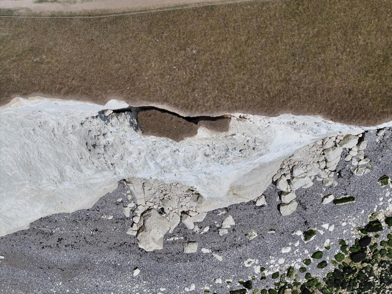 In Pictures: Crack in cliff face at Beachy Head near Belle Tout Lighthouse