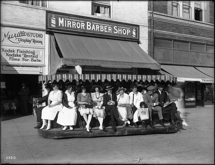 50+ Vintage Images Caught On Camera With Glass Negatives