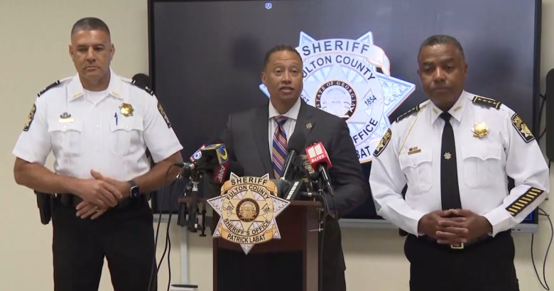 Water leak causes widespread flooding at Fulton County jail
