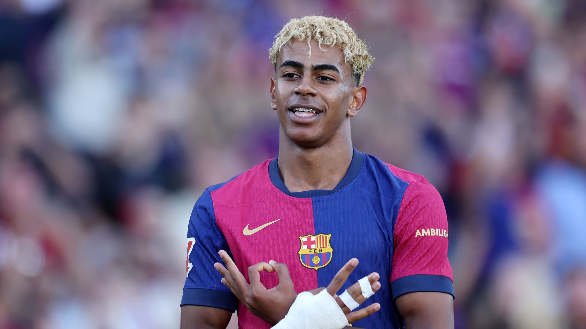 Barca wonderkid Yamal plays footvolley with ‘idol’ Neymar in Brazil
