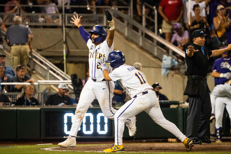 Complete preview: LSU baseball faces Coastal Carolina in College World ...