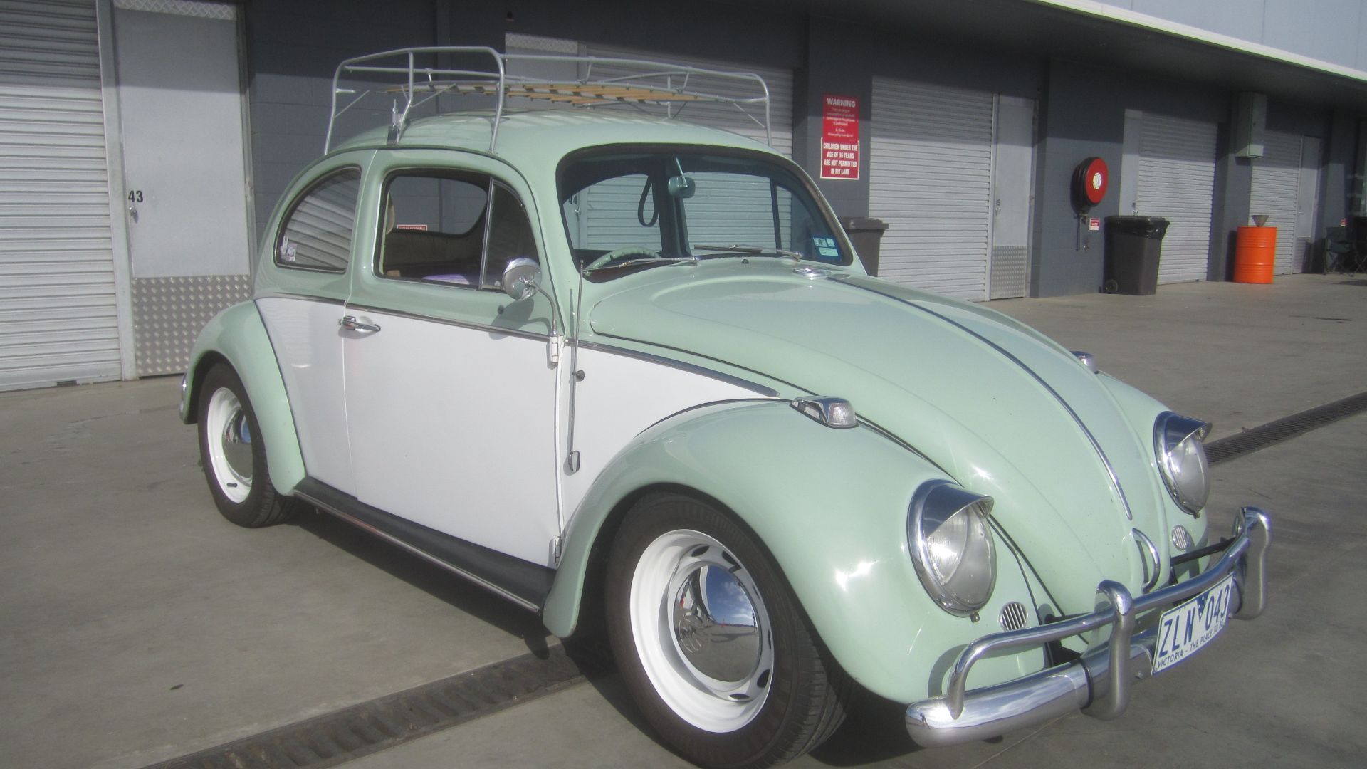 20 Iconic Cars That Have Engines In The Back