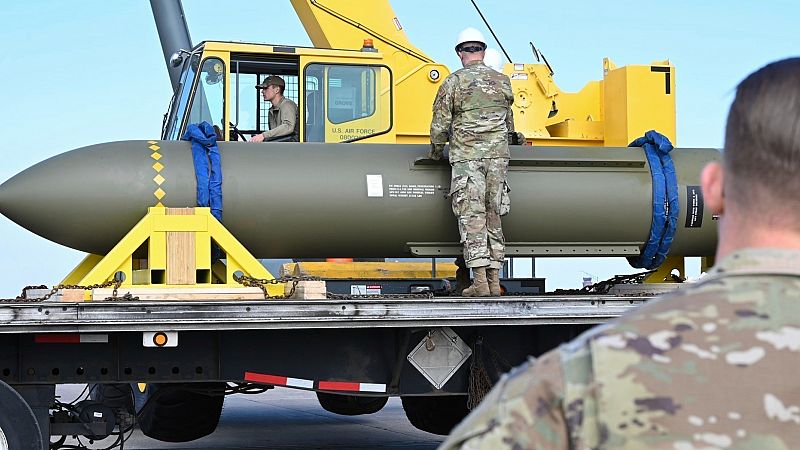 O que é a "bomba bunker" dos EUA que pode atingir as instalações ...