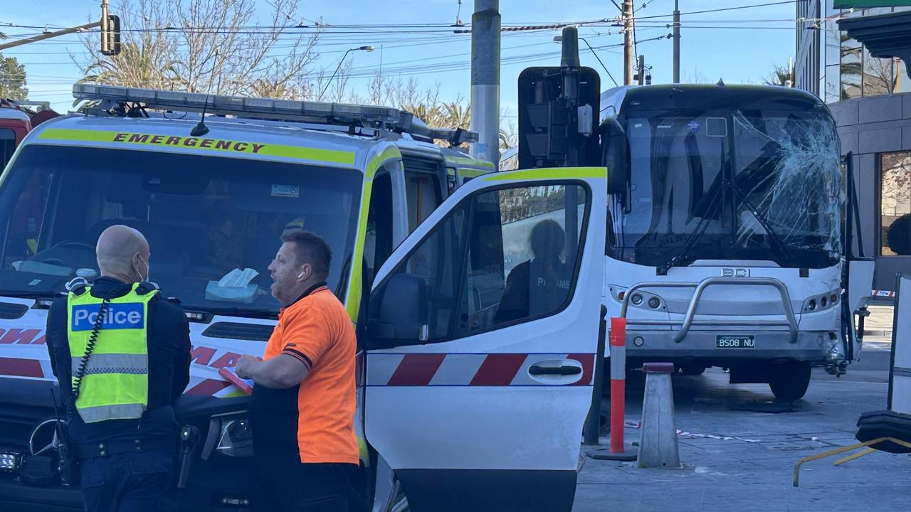 11 trapped inside minibus after pub crash