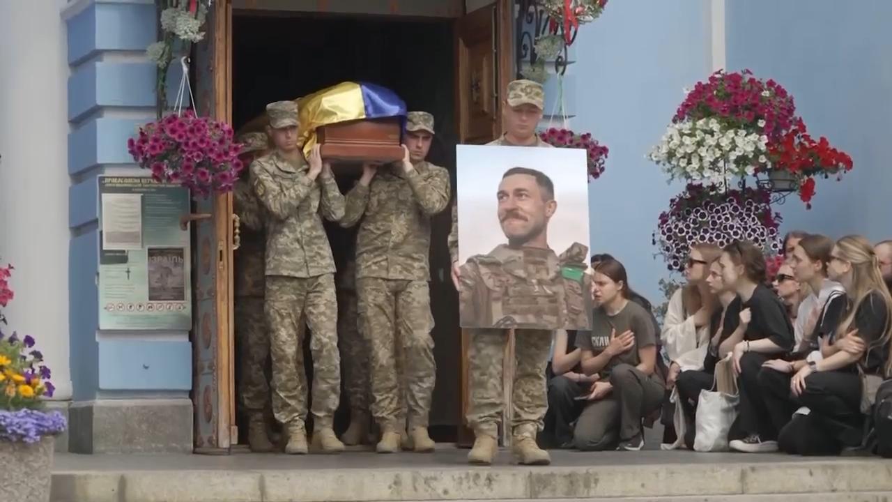 Funeral in Kyiv for Ukrainian actor who died in action