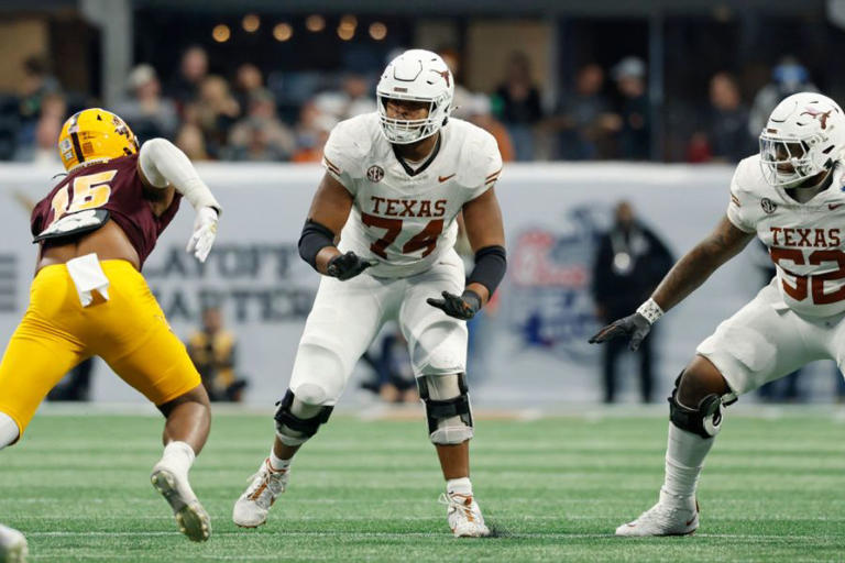 Now a starter, Trevor Goosby works on building identity for Longhorns ...
