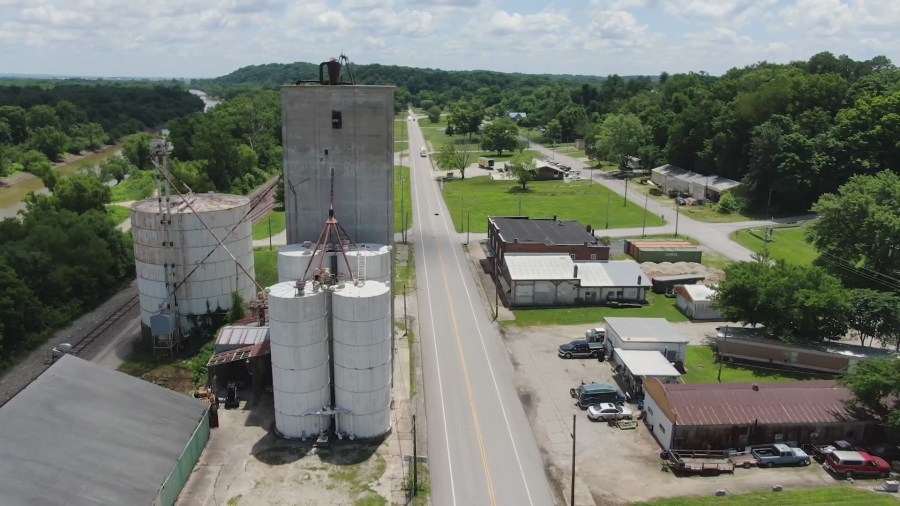 Mayor accused of stealing skid steer from dead man