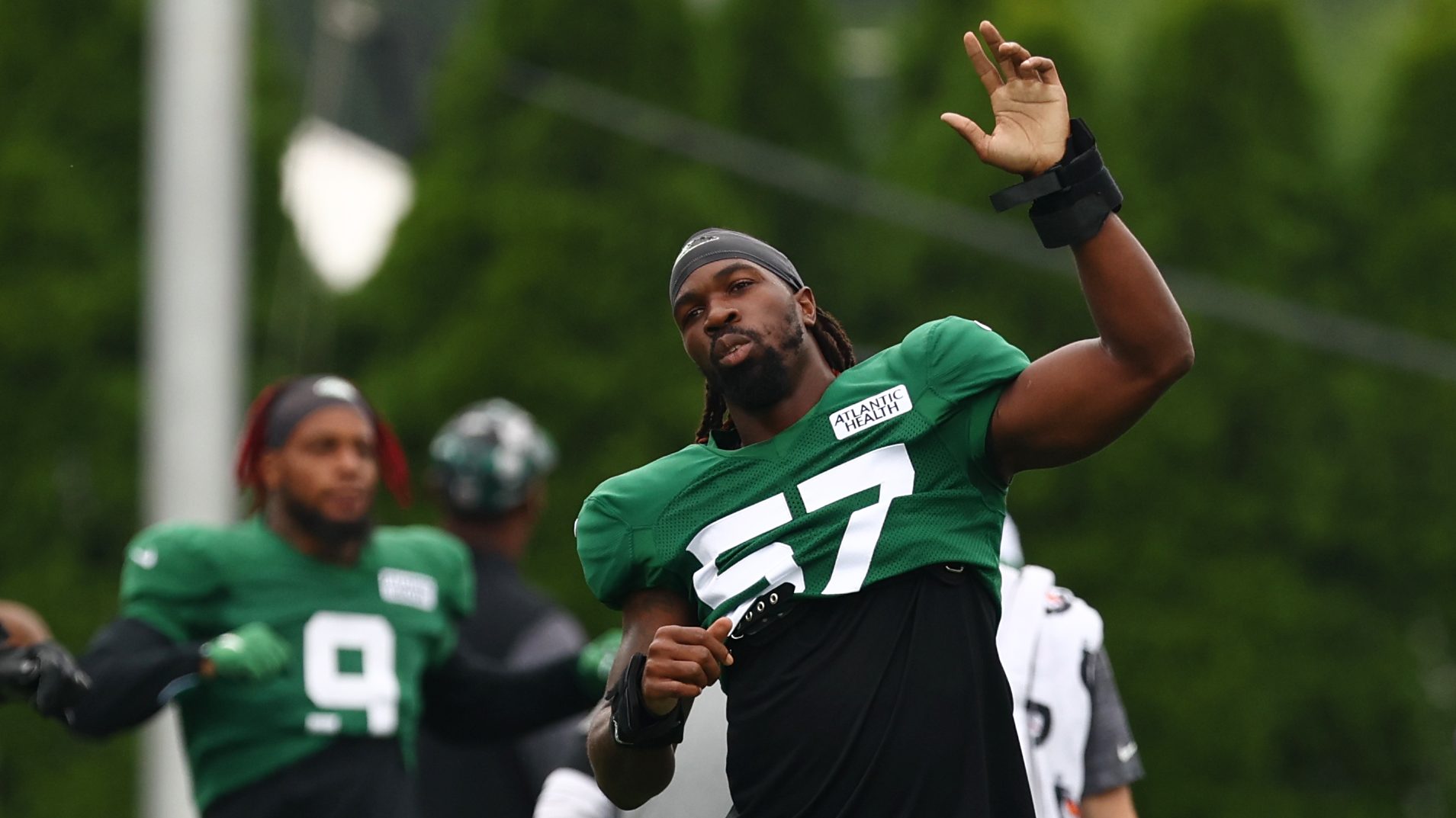 C.J. Mosley’s NFL Contract Talks Fall Apart Due to ‘Neck Injury’