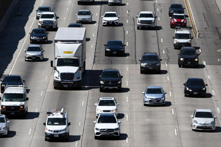 Weekend lane closures set for 405 Freeway starting in August
