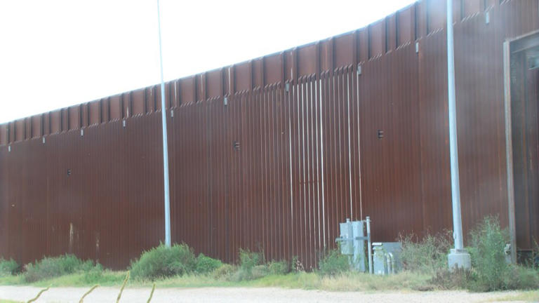 Texas approaches cap on state border wall spending, waits on feds for ...