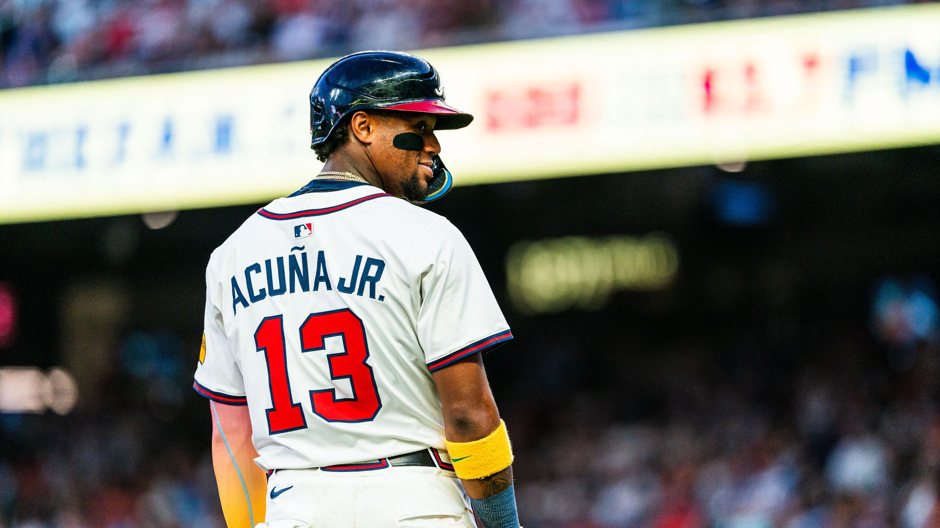 Braves walk all over Mets, earn sweep with 7-1 win