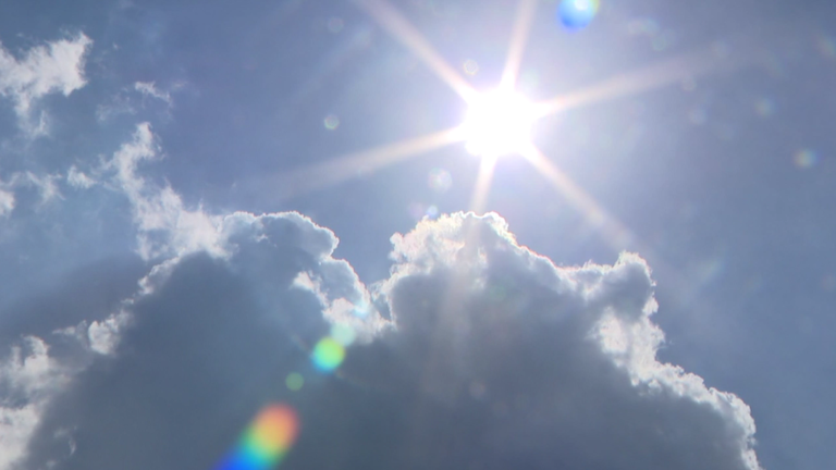 Chicago cooling centers, pools, splash pads open during heat wave ...