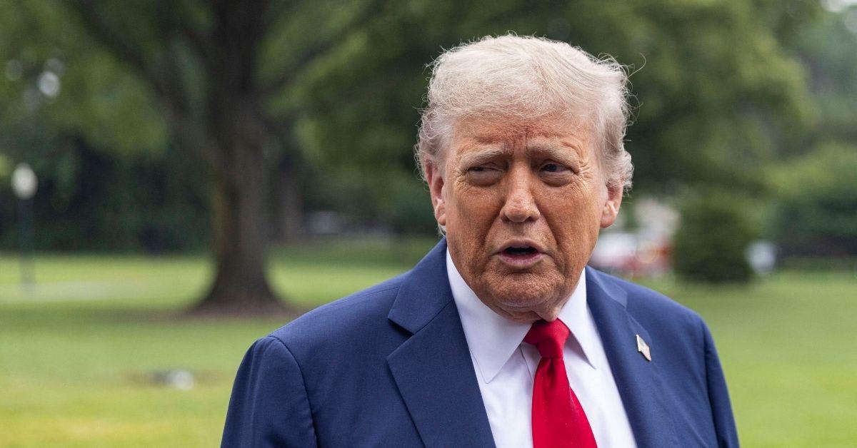 Donald Trump's Fury Towards Tucker Carlson Shakes MAGA Supporters to ...