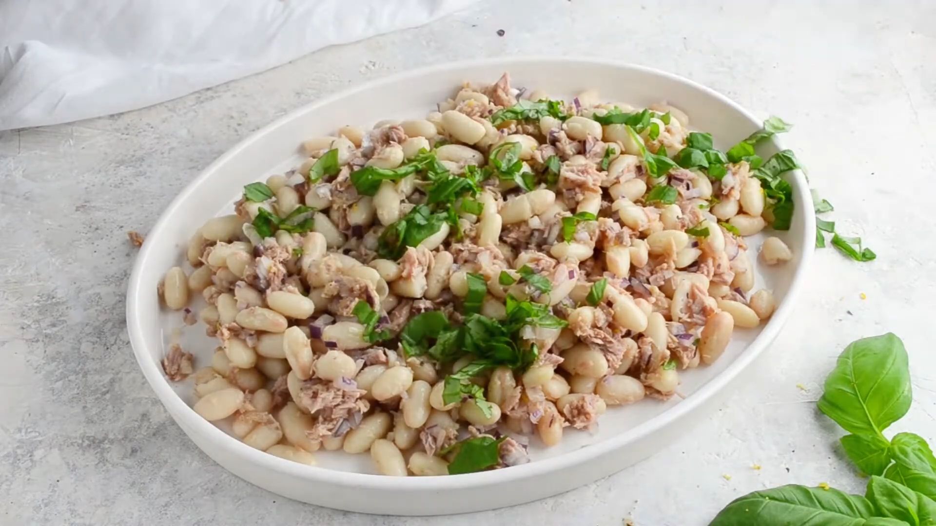 20 Healthy & Simple Lunches To Keep You Full Without The Calories