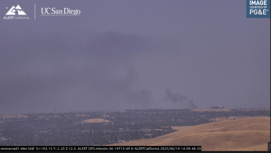 Grass fire breaks out at Brentwood residence