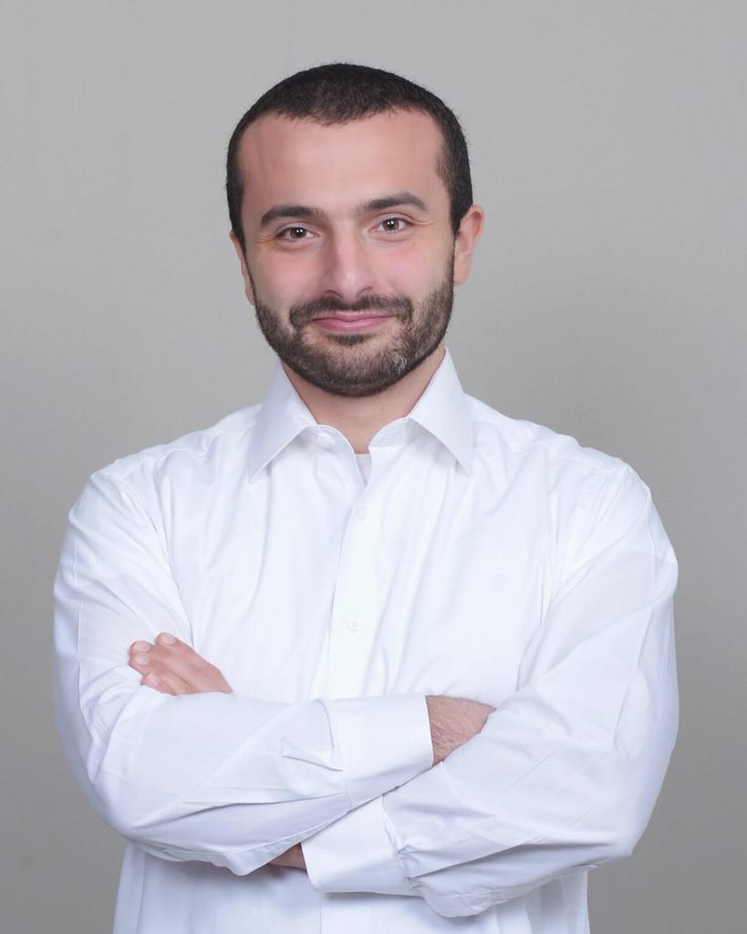 Drama unfolds over Sunday sauce in Massapequa Park playwright’s ‘All ...