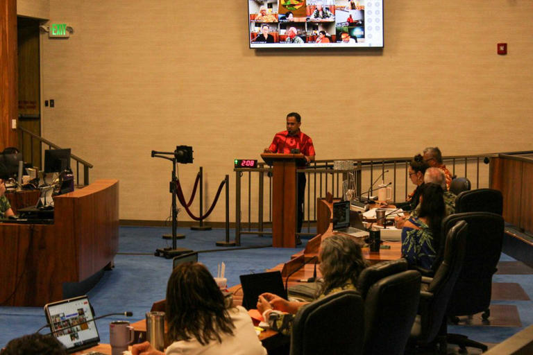 Maui vacation home hearing opens with more controversy