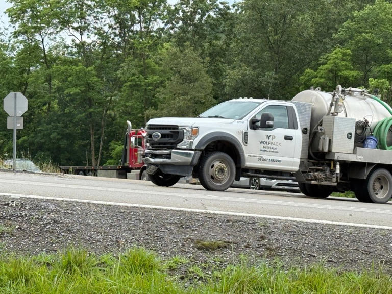 2 hospitalized in wreck near Harrison/Doddridge county line