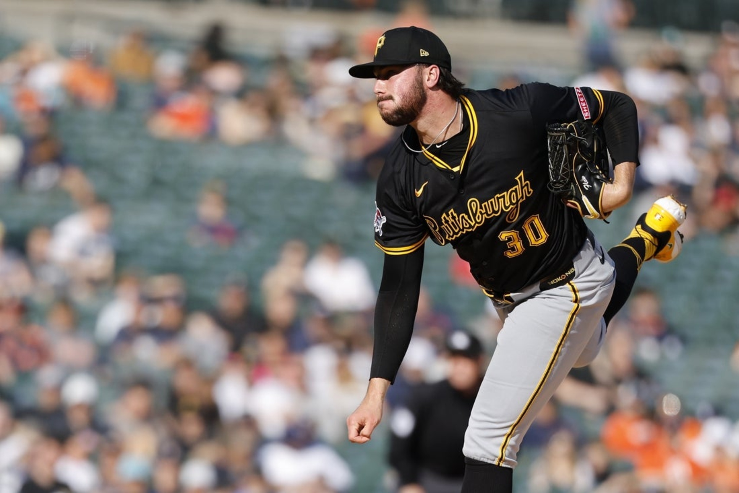 Four-run 10th gives Pirates twin-bill split vs. Tigers