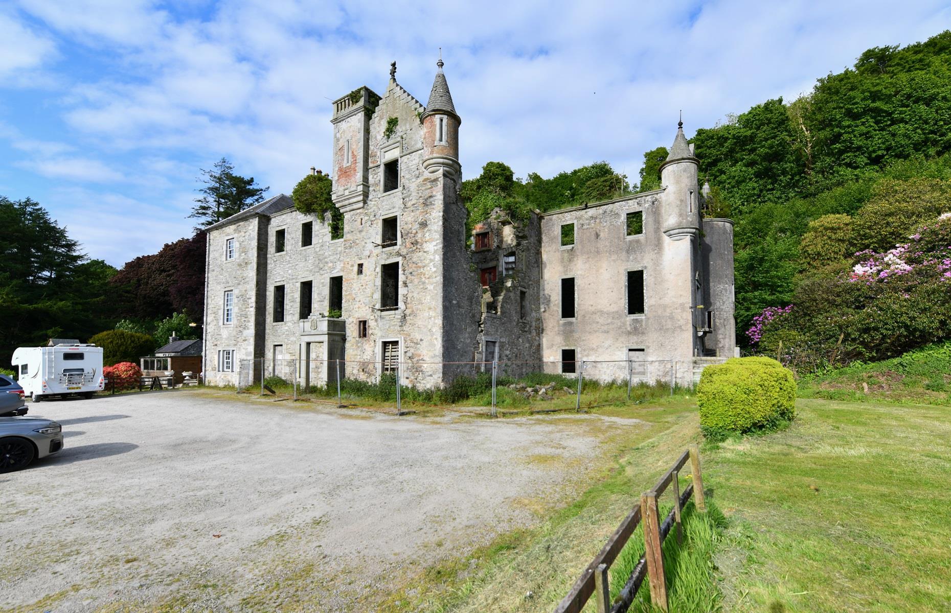 11 abandoned castles and mansions for sale right now