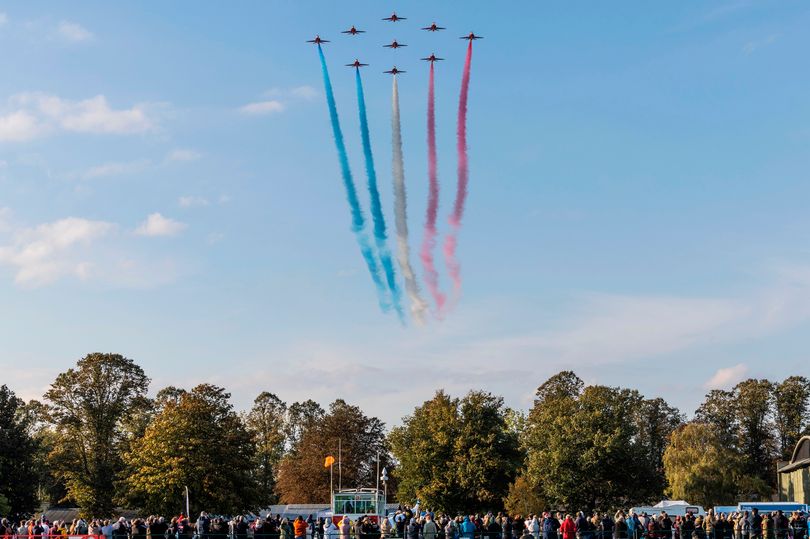 Red Arrows will fly over Cambridgeshire this weekend - exact routes and ...