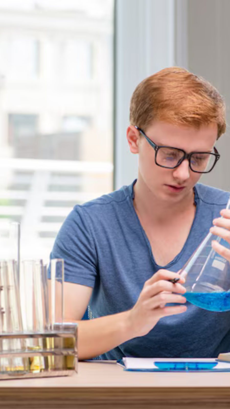 9 careers in Science that don't require students to be good at Math