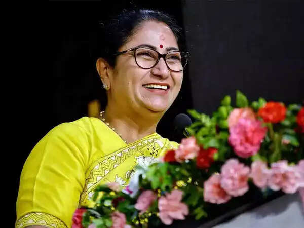 Delhi govt likely to study Mumbai's Dharavi model for slum ...