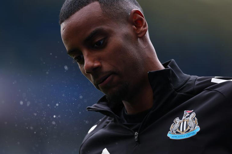 Newcastle United angry at Liverpool as Alexander Isak expectation clear ...