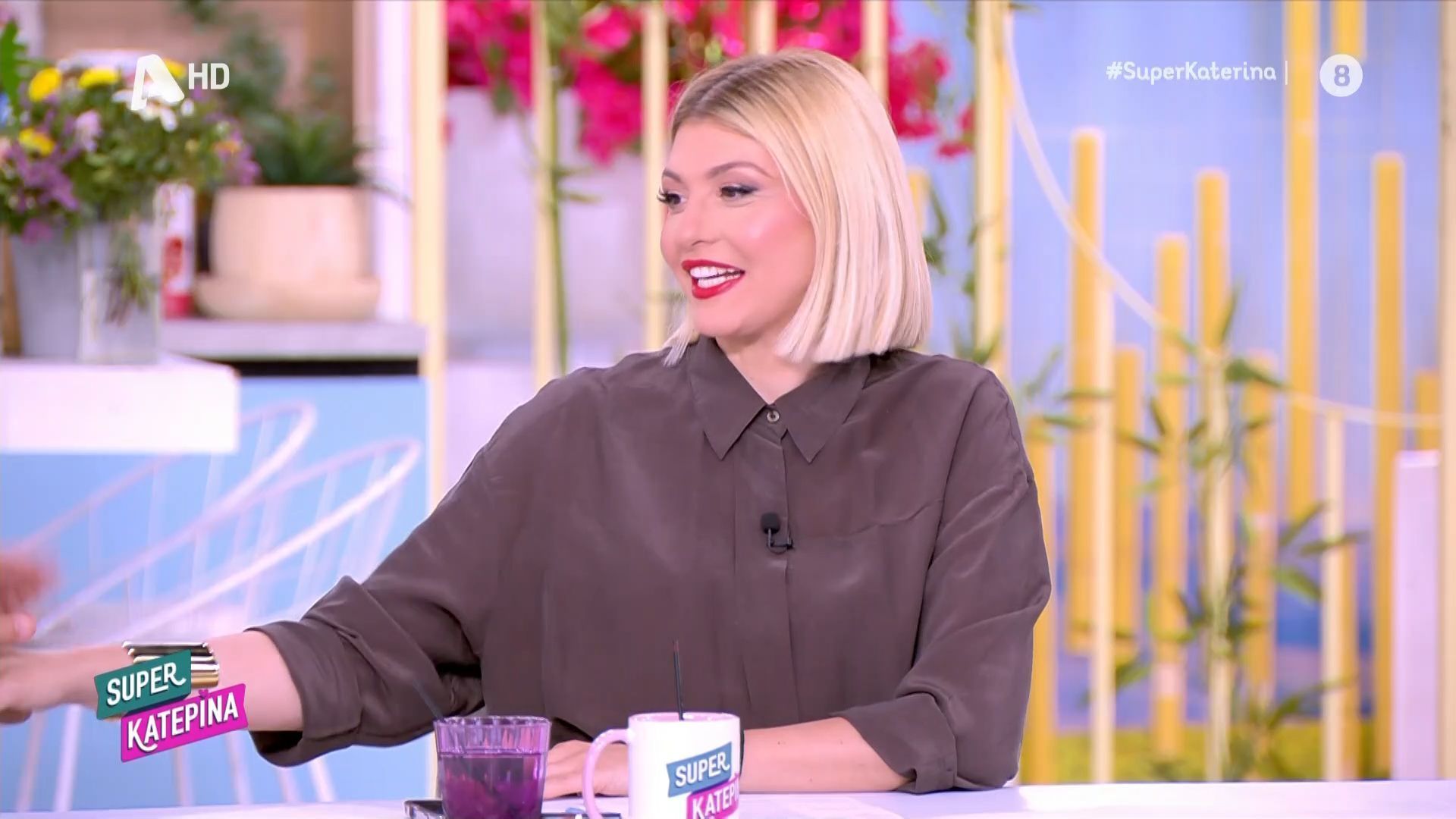 Ά. Ζηρδέλη για Κ. Καινούργιου: «Ήρθα να δω το μονόπετρο από κοντά!»