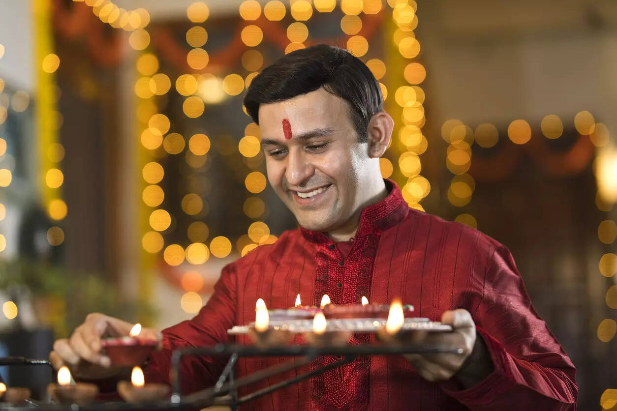 Why Hindus wear tilak on their forehead: Tradition, symbolism, and the ...