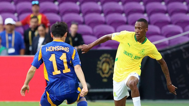 Mamelodi Sundowns plans to extend Divine Lunga’s contract post-Club ...