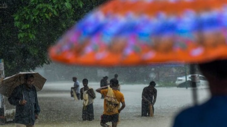 Lucknow Monsoon Update: थंडरशॉवर का दौर शुरू, 24 से 36 घंटों में ...