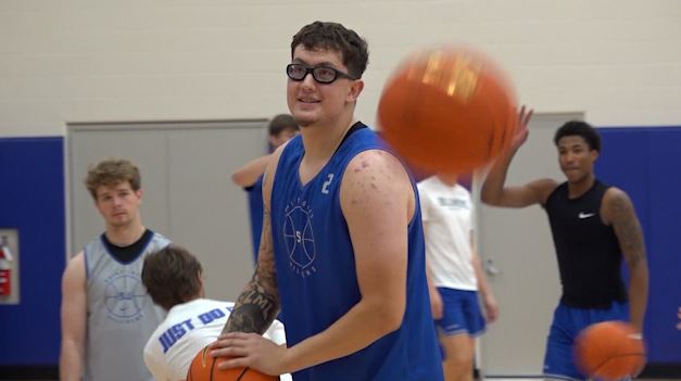 SLU Basketball star Robbie Avila joins Sports Final