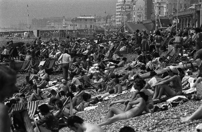 How the infamous heatwave of 1976 compares to temperatures these days