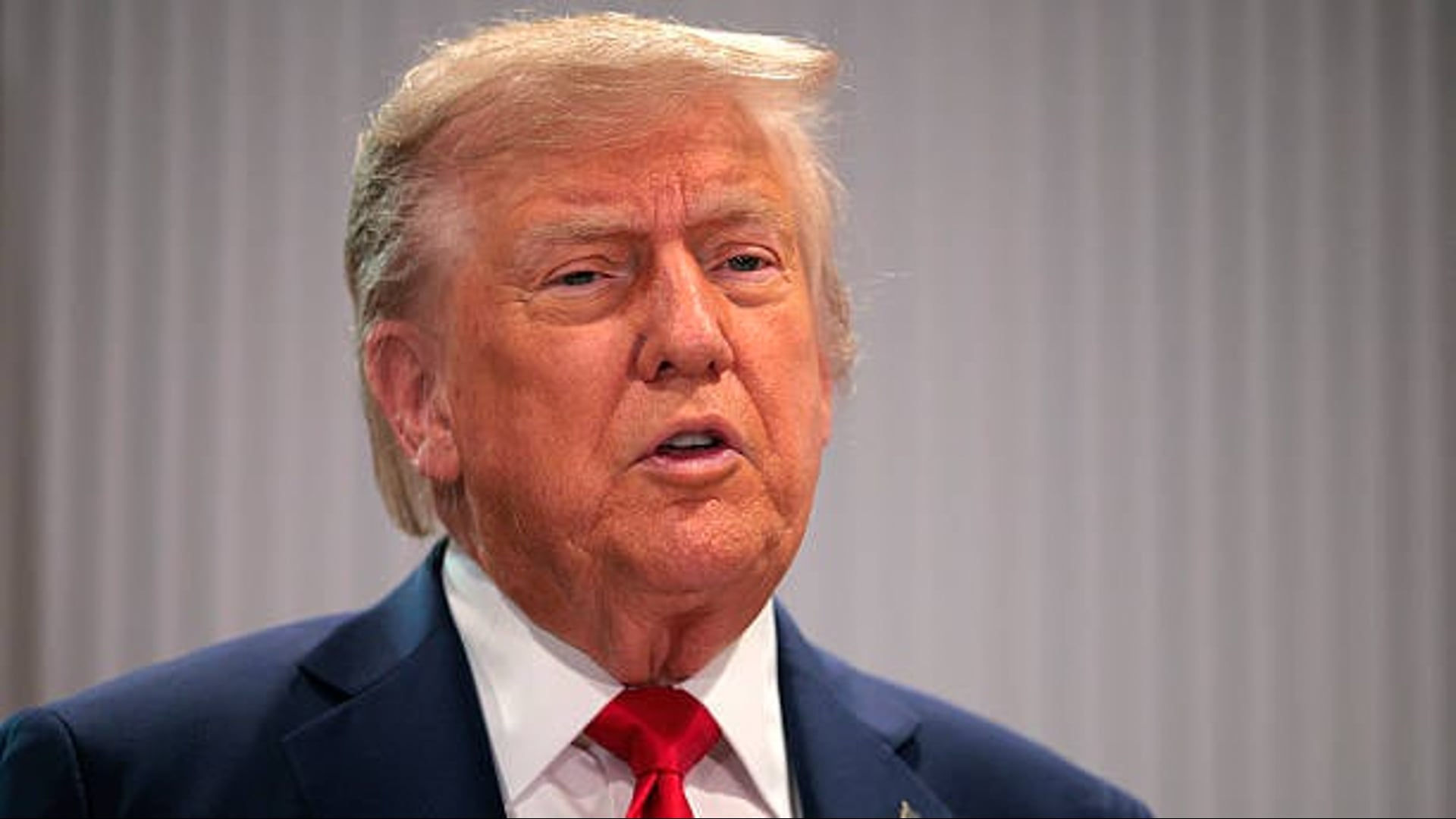 Un Juge Bloque La Politique De Trump En Matière De Passeports Visant ...