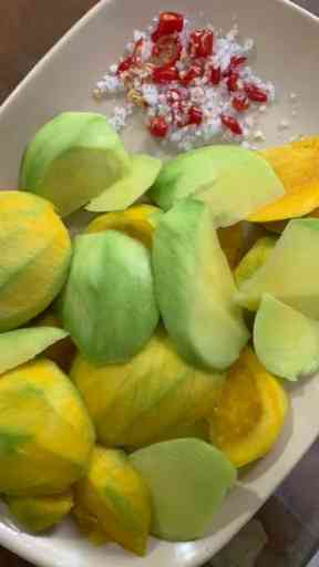 Mangga with Bagoong The Ultimate Pinoy Food Craving You Can’t Resist
