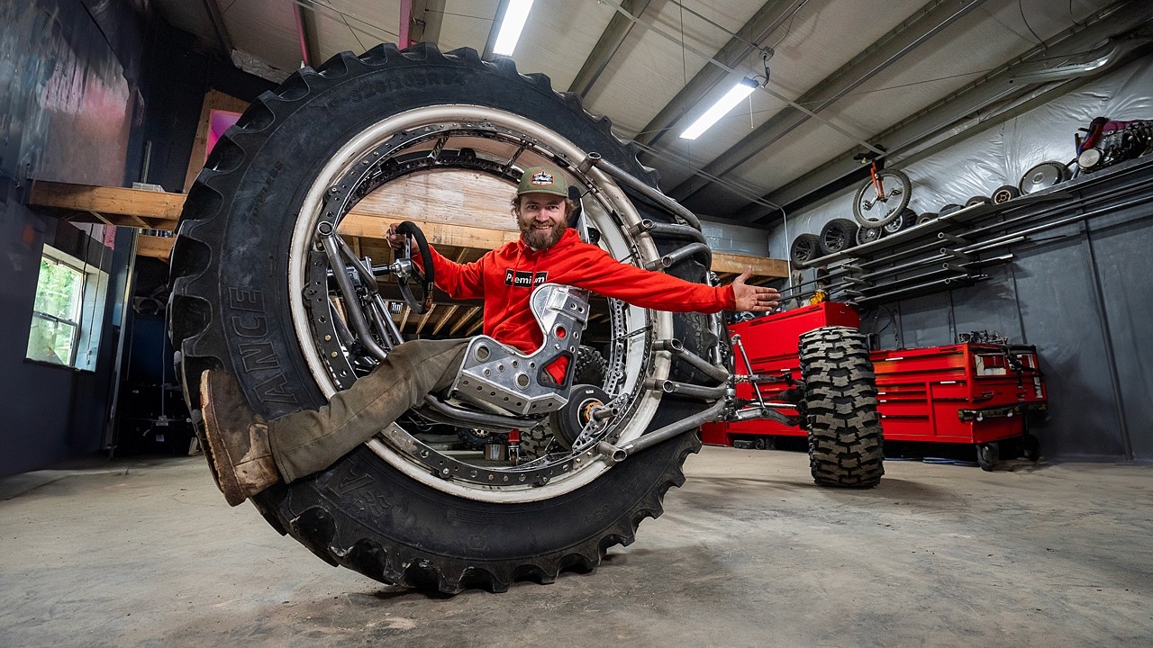 Building the World's Biggest Big Wheel!