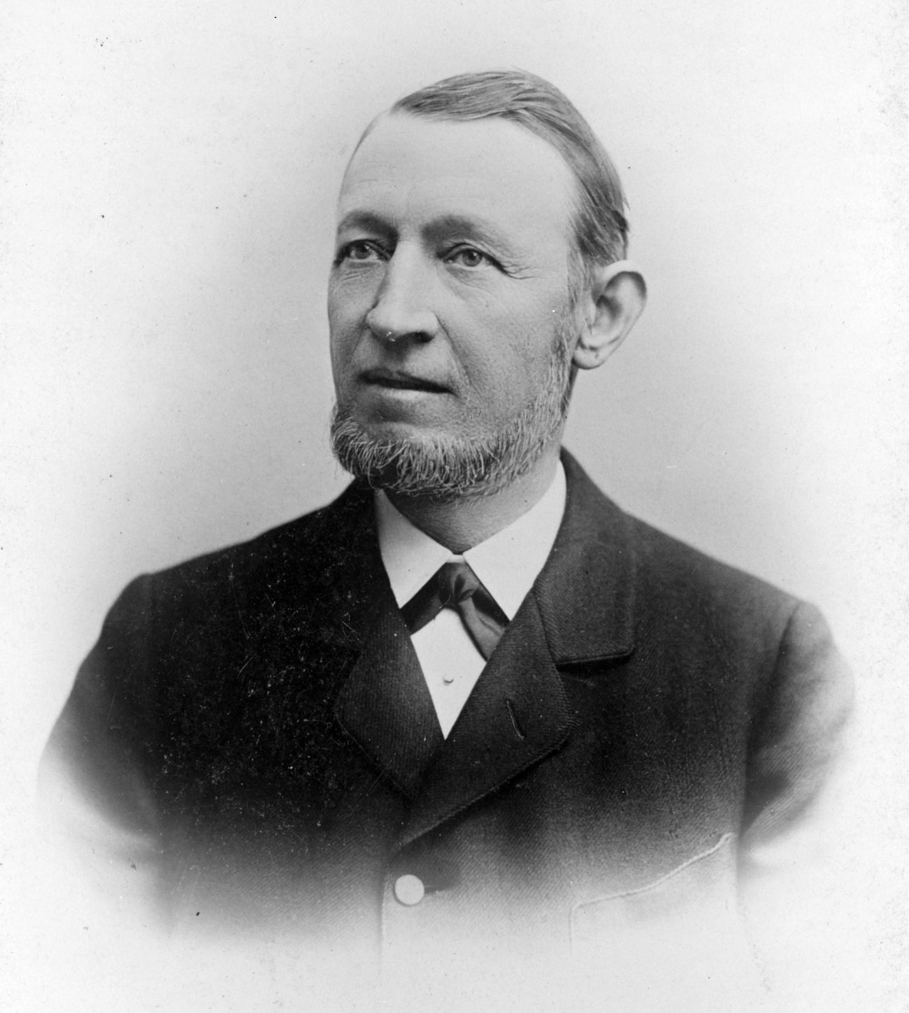 The Man Who Invented the Modern Zoo Tested Out His Ideas on People First
