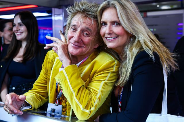Rod Stewart and Penny Lancaster Take Romantic Train Ride from Paris to ...
