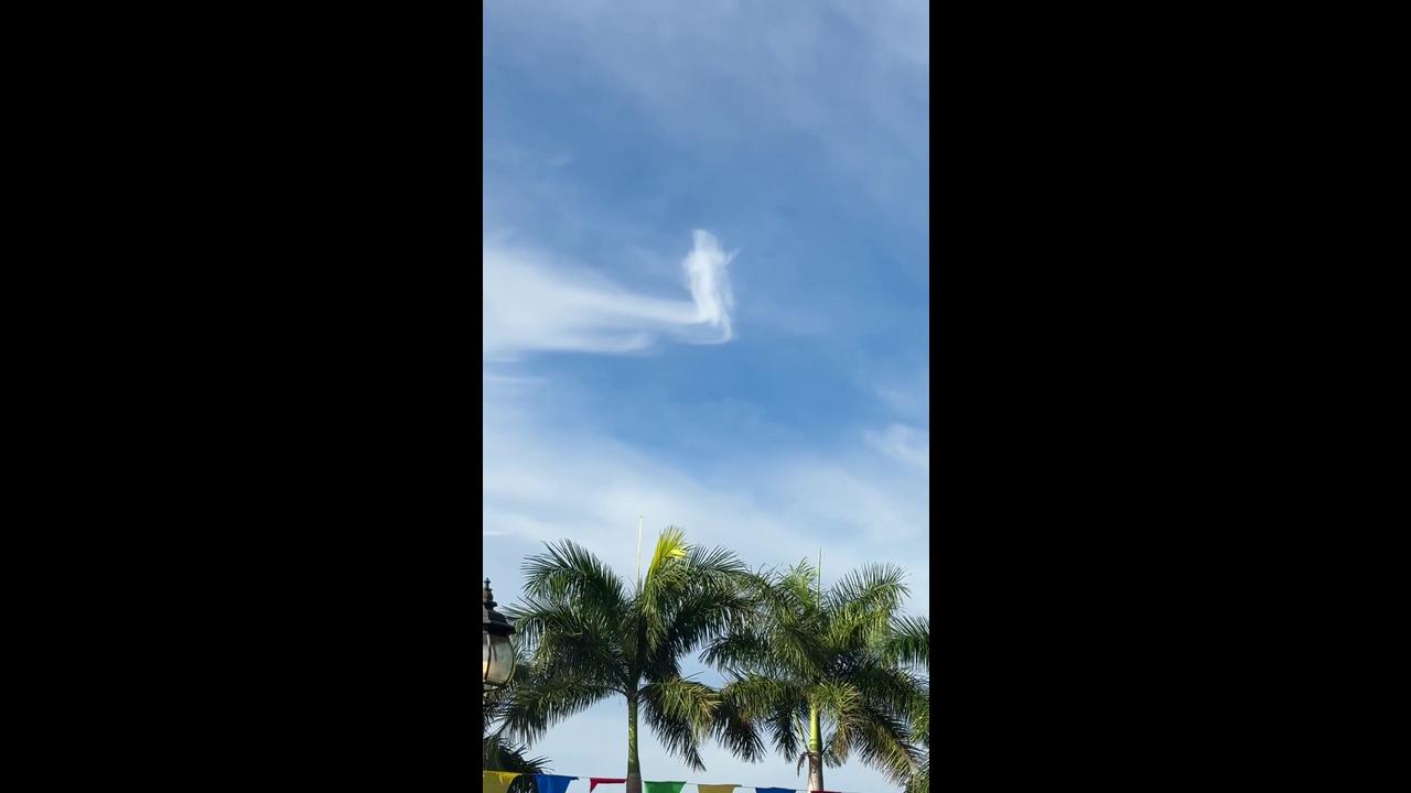 Spectacular Jesus apparition appears in clouds following church mass