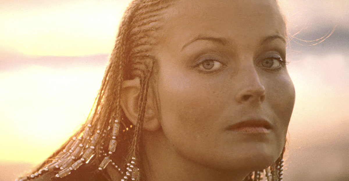 Hollywood's Perfect 10 Had A Nightmare Life
