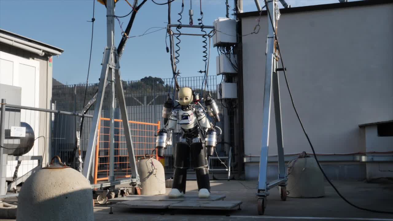 Jet-powered humanoid robot takes flight in Italy