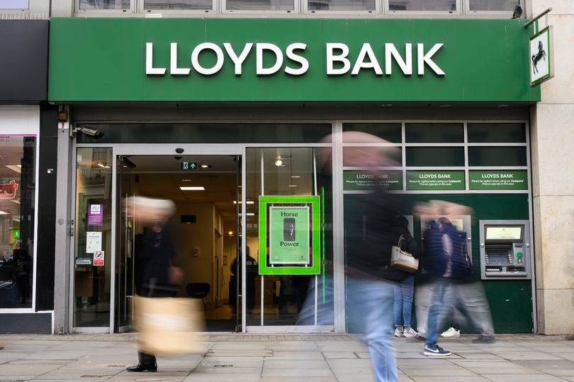 Overdraft fee reduction at Lloyds and Halifax could save users up to £ ...
