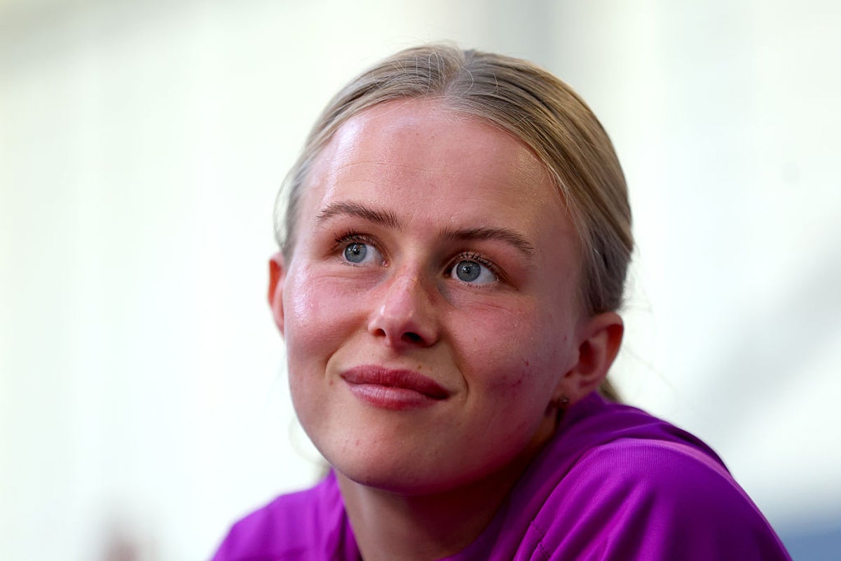 Who is Hannah Hampton? England goalkeeper told by doctors not to play ...