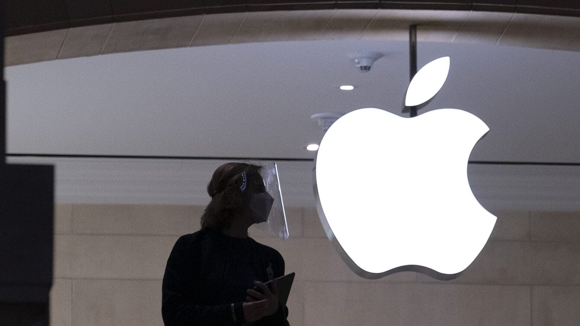 16 billion logins leaked in data breach, Apple credentials included