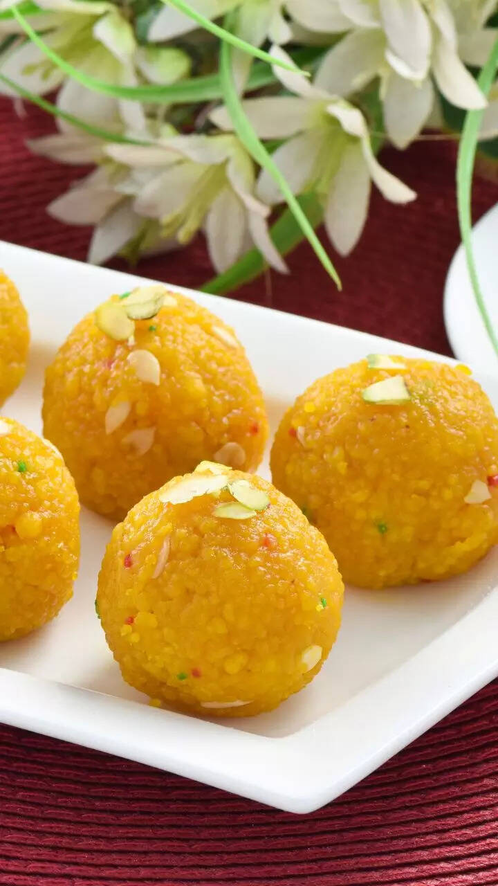 How to make delicious Mango Coconut Laddoo at home