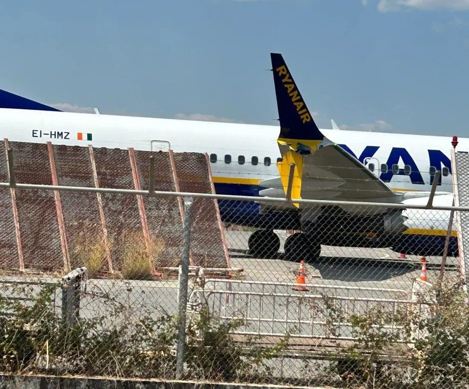 Ryanair plane damaged after a wing hit a fence during landing